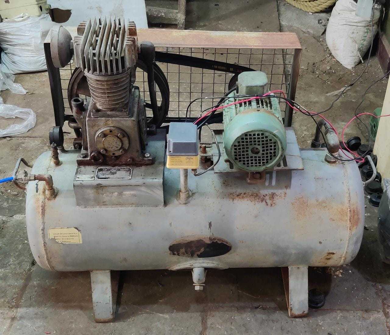 2013 Year Fouji 2HP Reciprocating Piston Air Compressor For Sale ...